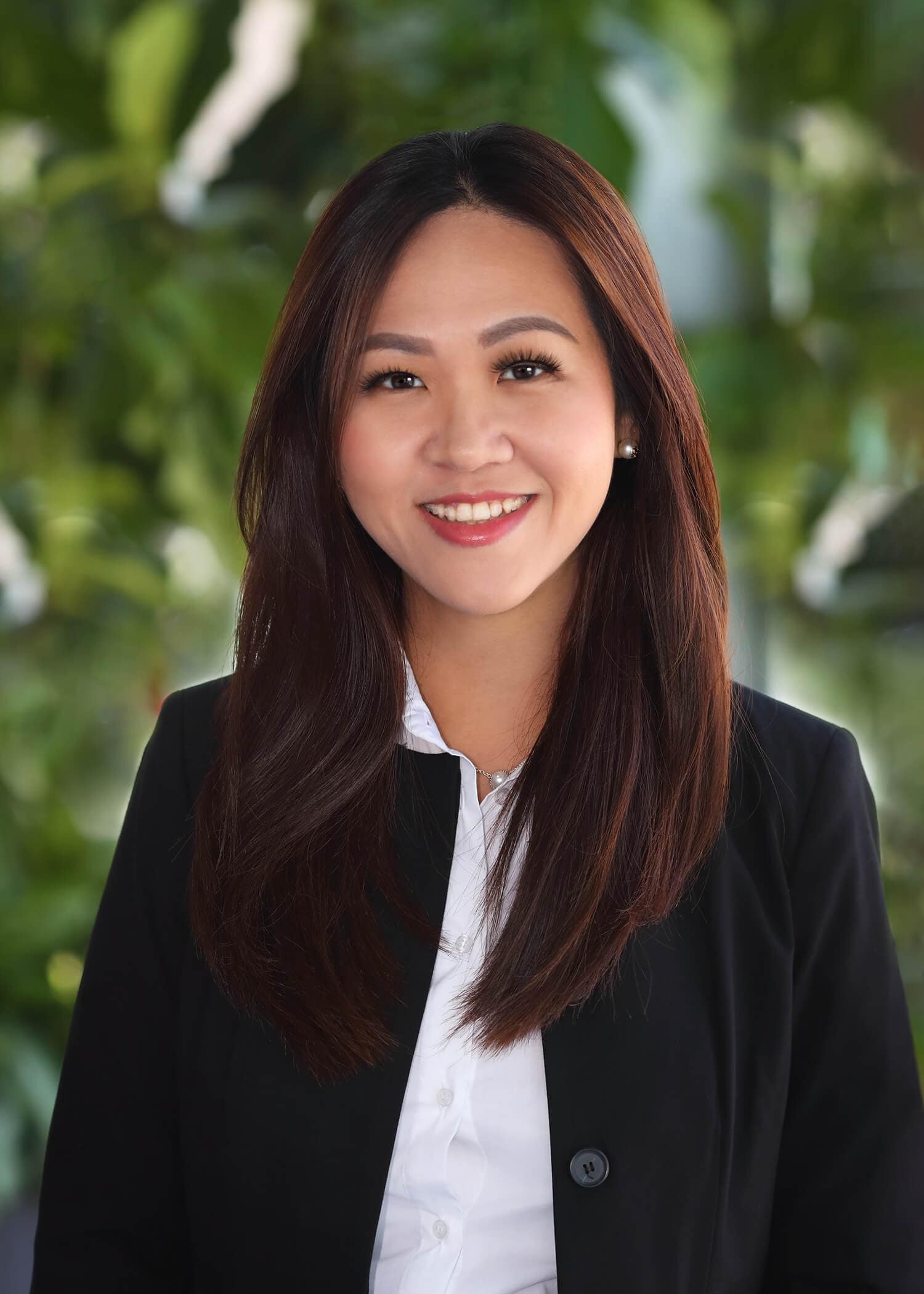 Meet Katie Kieu at Mercedes-Benz of Foothill Ranch | Mercedes-Benz of ...